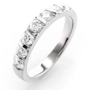 17 Engagement Ring Settings & Styles You Need to Know in 2020